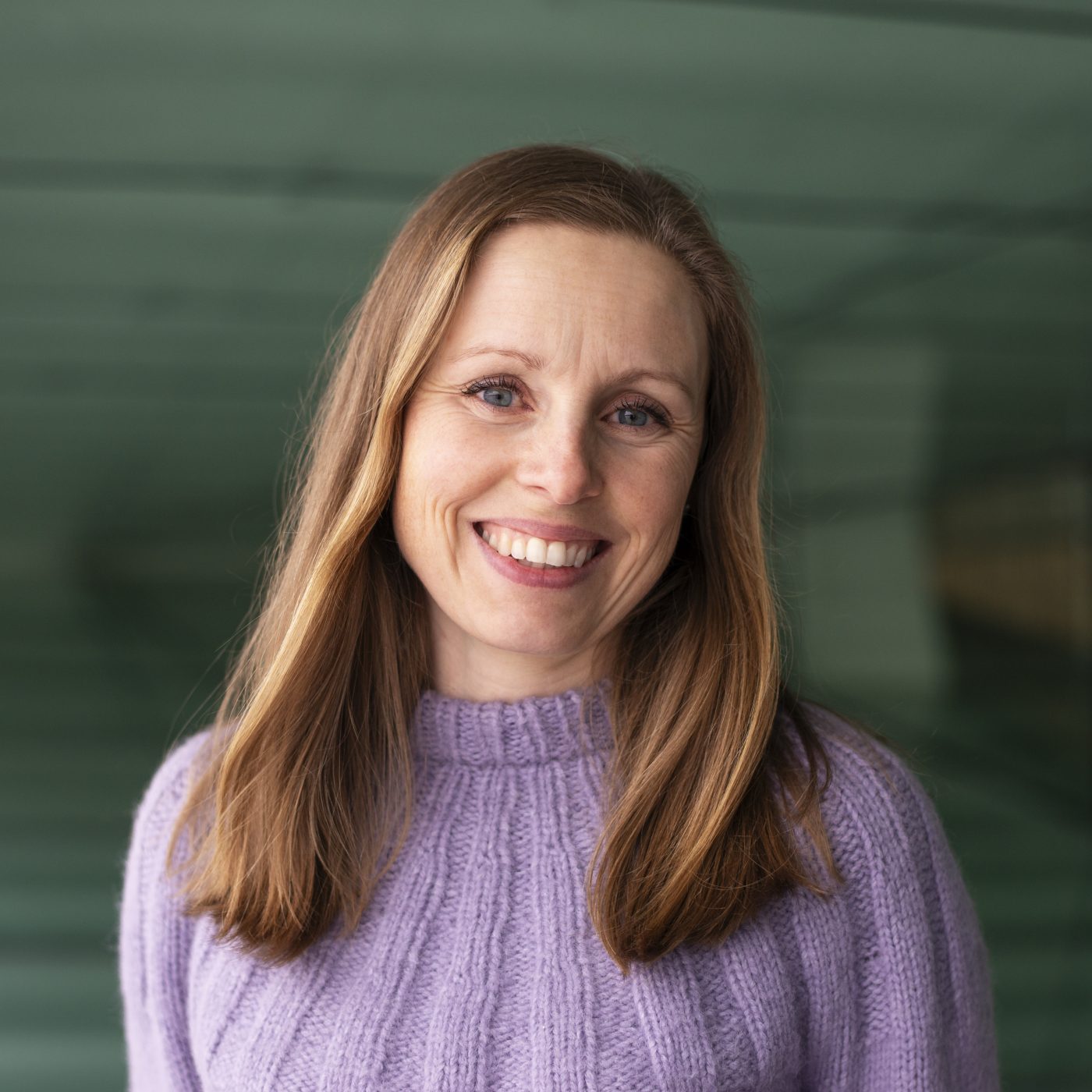 Professor Heidi Holmen holder holder sin tiltredelsesforelesning 10 ...